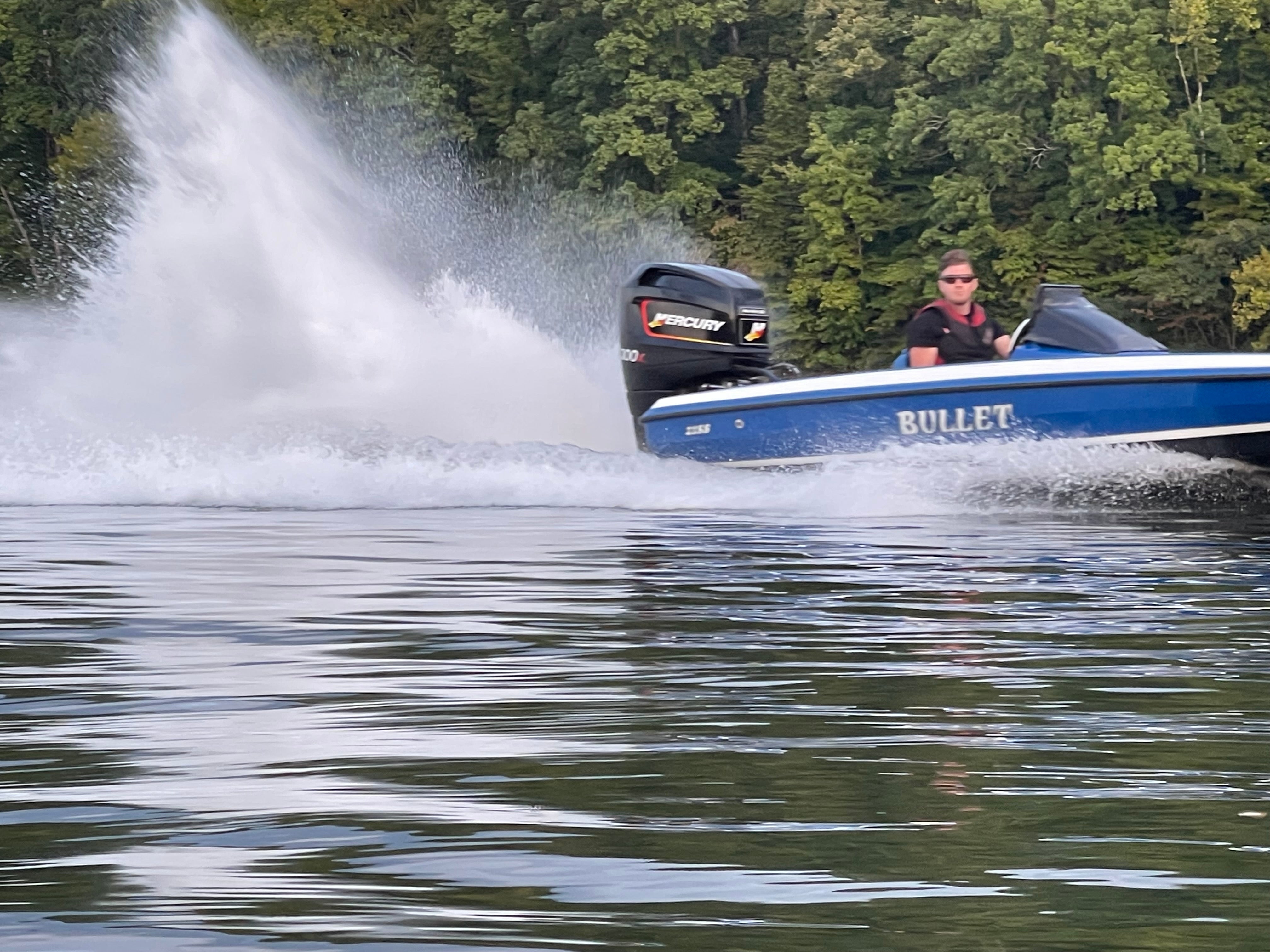 Pre-Owned Bullet Boats – Fastbass Marine LLC
